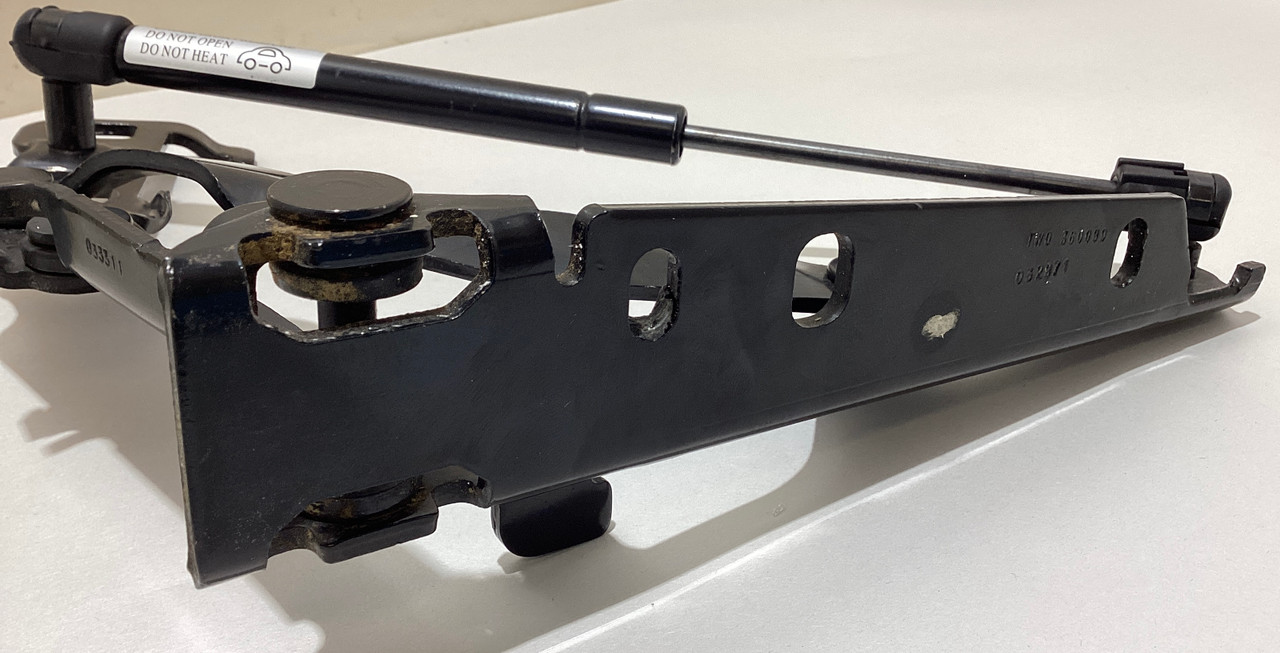 2005-2013 Chevrolet Corvette C6 Convertible Trunk Hinges w/ Shocks ...