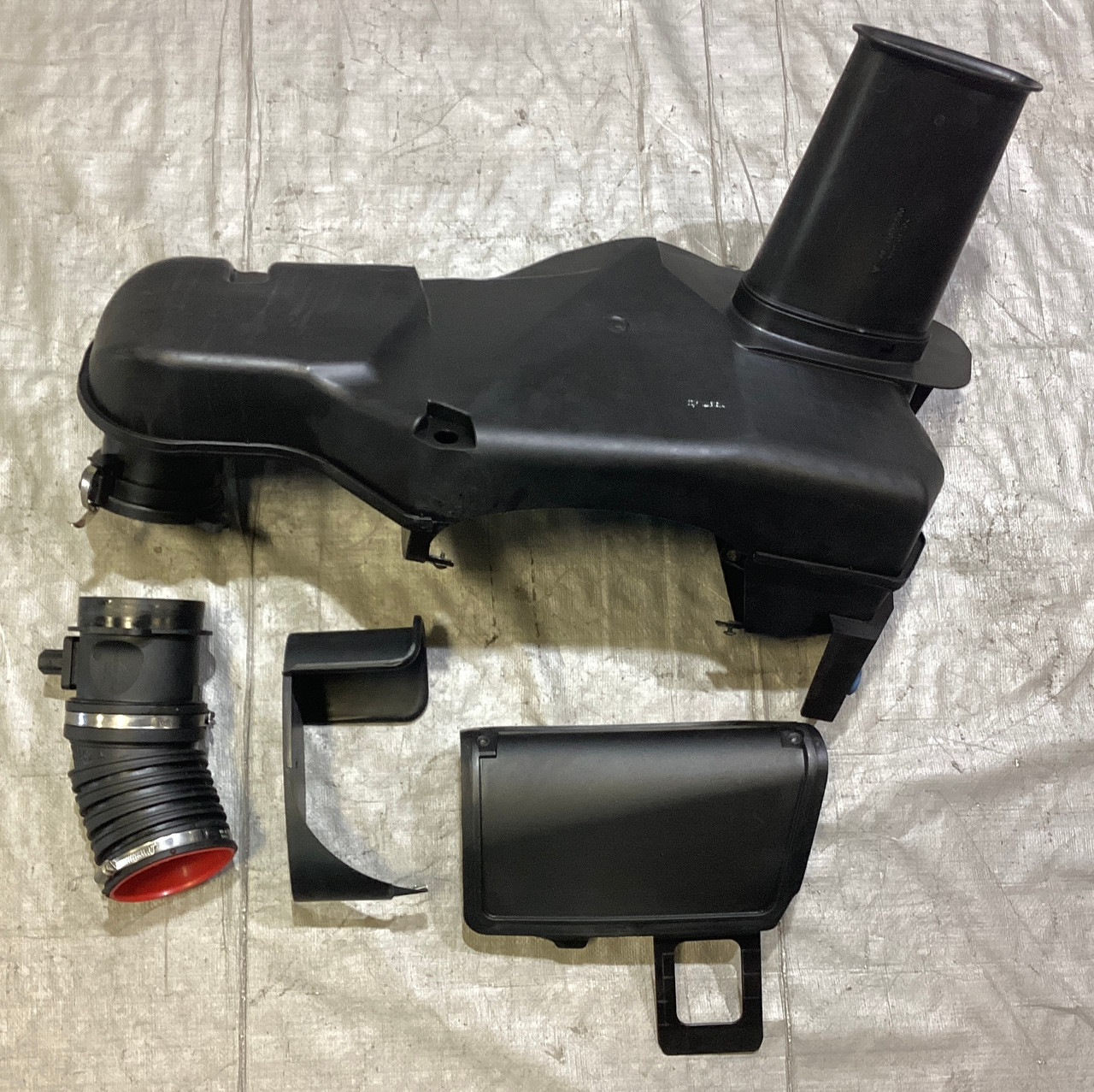 2009-2012 Porsche 987 Boxster / Cayman 2.9l Air Box w/ Intake Tube ...