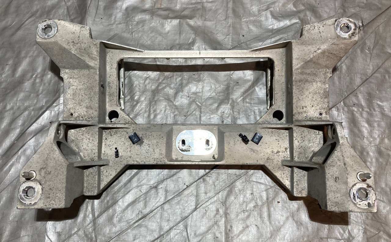 1997-1998 Chevrolet C5 Corvette Base Coupe Rear Subframe Crossmember ...
