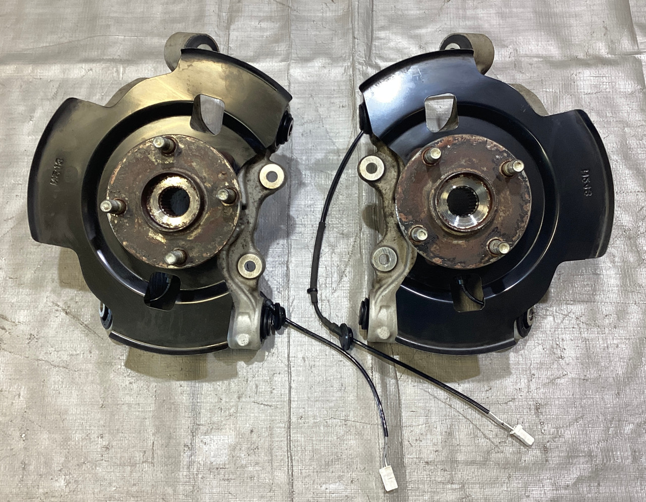 2017-2020 Fiat 124 Spider Rear Spindle Hub Assemblies / Pair / 71K ...