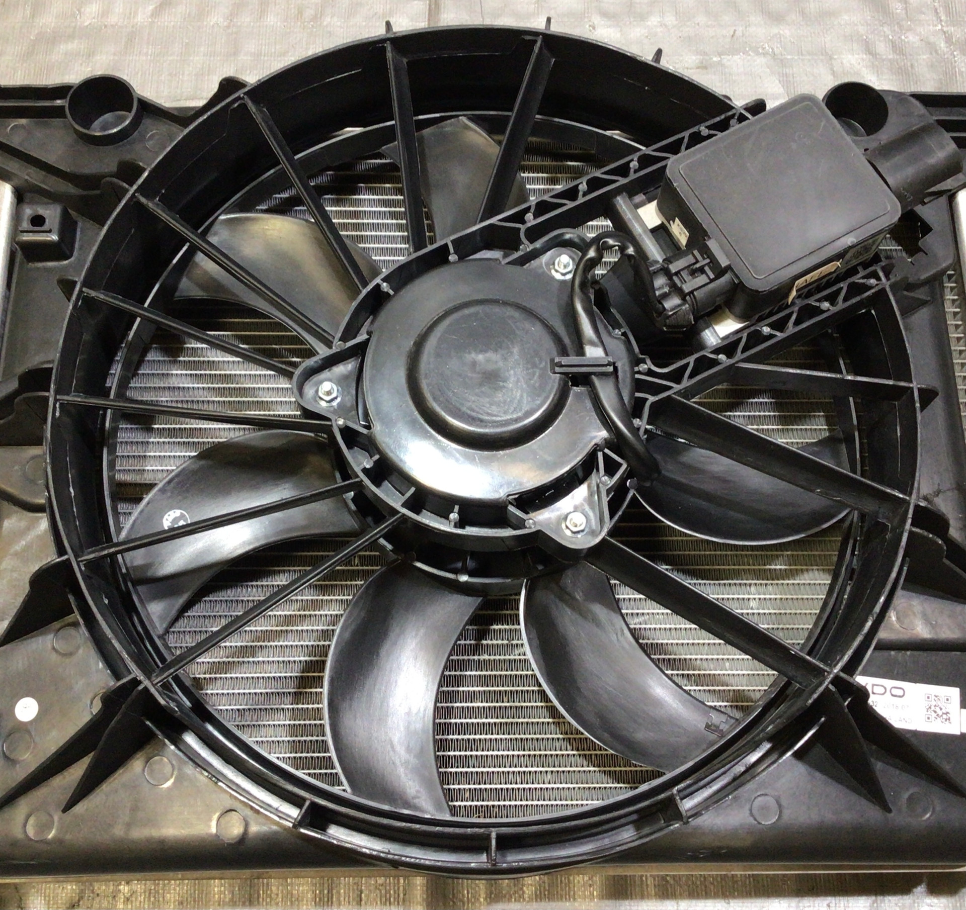 2006-2010 Pontiac Solstice GXP / Saturn Sky Redline 2.0l Radiator w ...