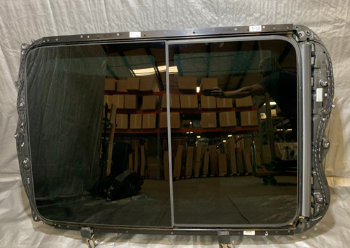 2015-2020 Porsche Macan Panoramic Sunroof Assembly w/ Motor / PM002 ...
