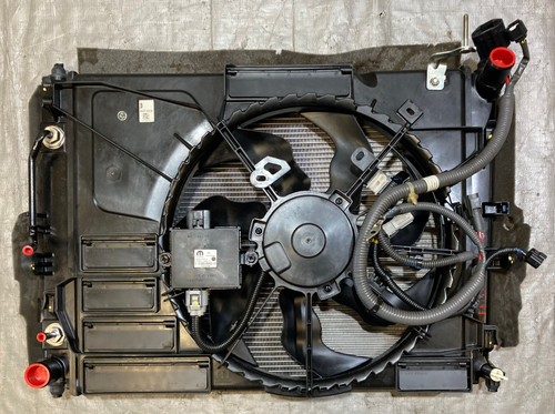 2017-2020 Fiat 124 Spider Radiator Assembly w/ Cooling Fan / Automatic ...