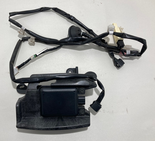 2017-2020 Fiat 124 Spider Passenger Side Blind Spot Sensor w/ Bracket ...