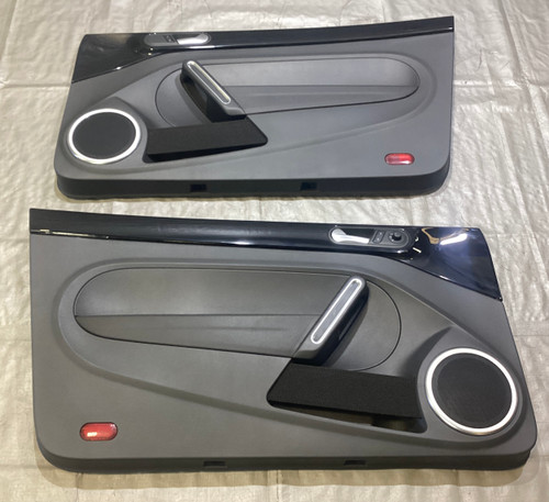 2012-2019 Volkswagen Beetle Interior Door Panels / Pair / Piano Black ...