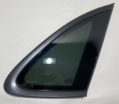 2015-2020 Porsche Macan Passenger Side Rear Quarter Window Glass ...