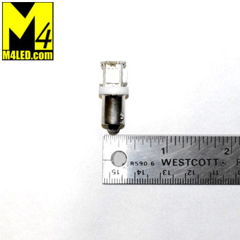 LED with miniature BA9s base