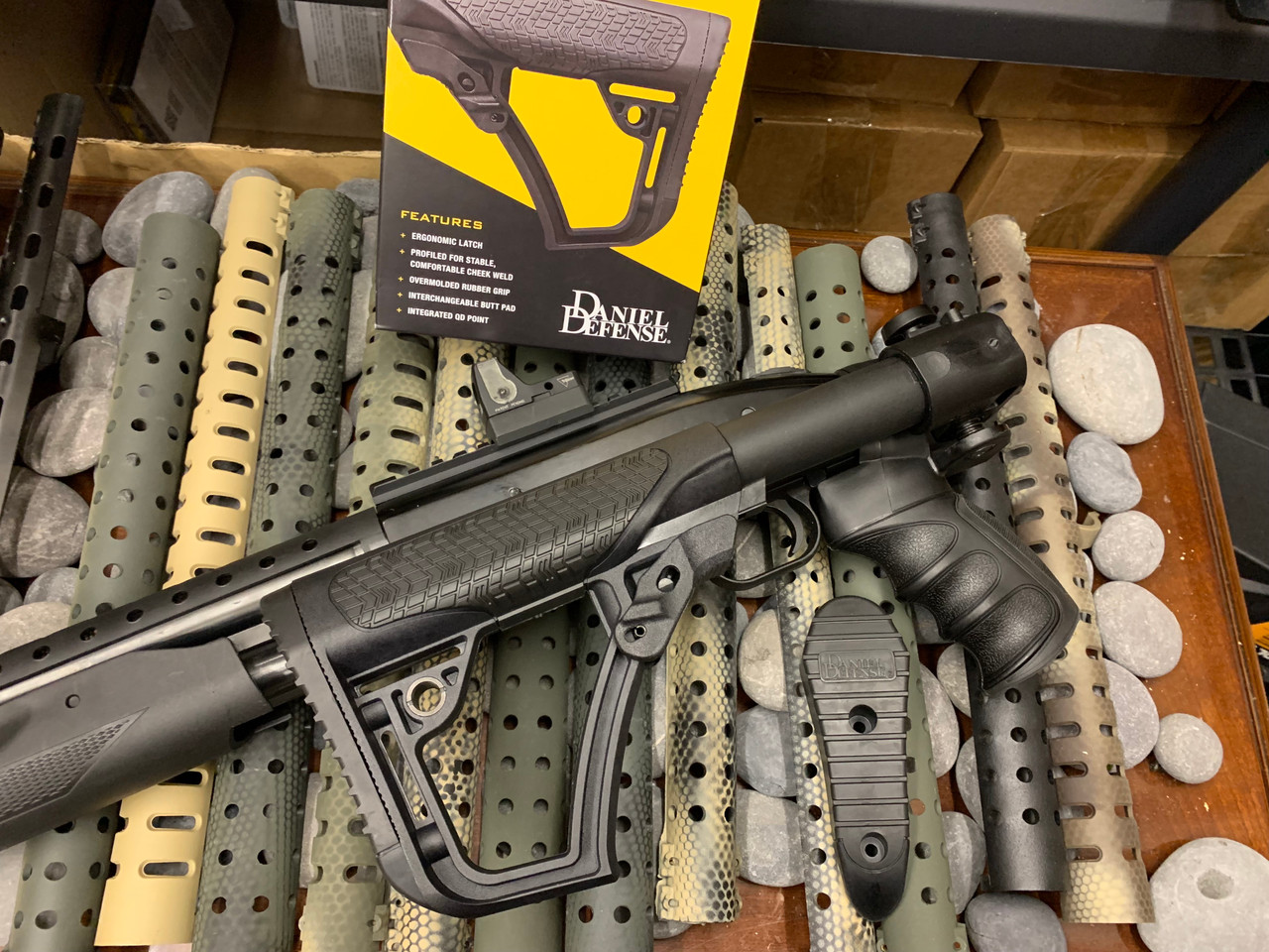 Mossberg SHOCKWAVE Side Folding + DANIEL DEFENSE STOCK Folder USA MADE ...