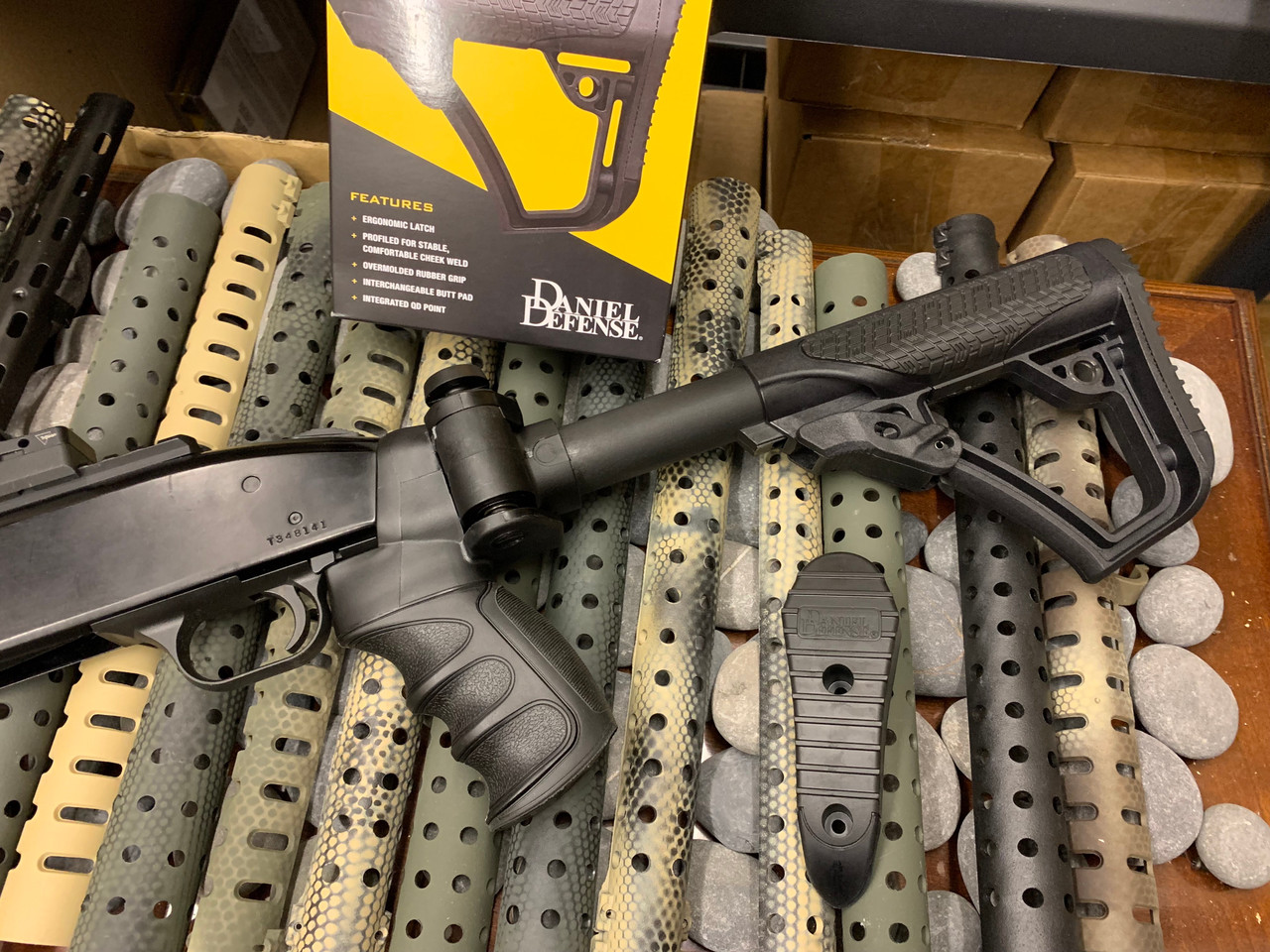 Mossberg SHOCKWAVE Side Folding + DANIEL DEFENSE STOCK Folder USA MADE ...