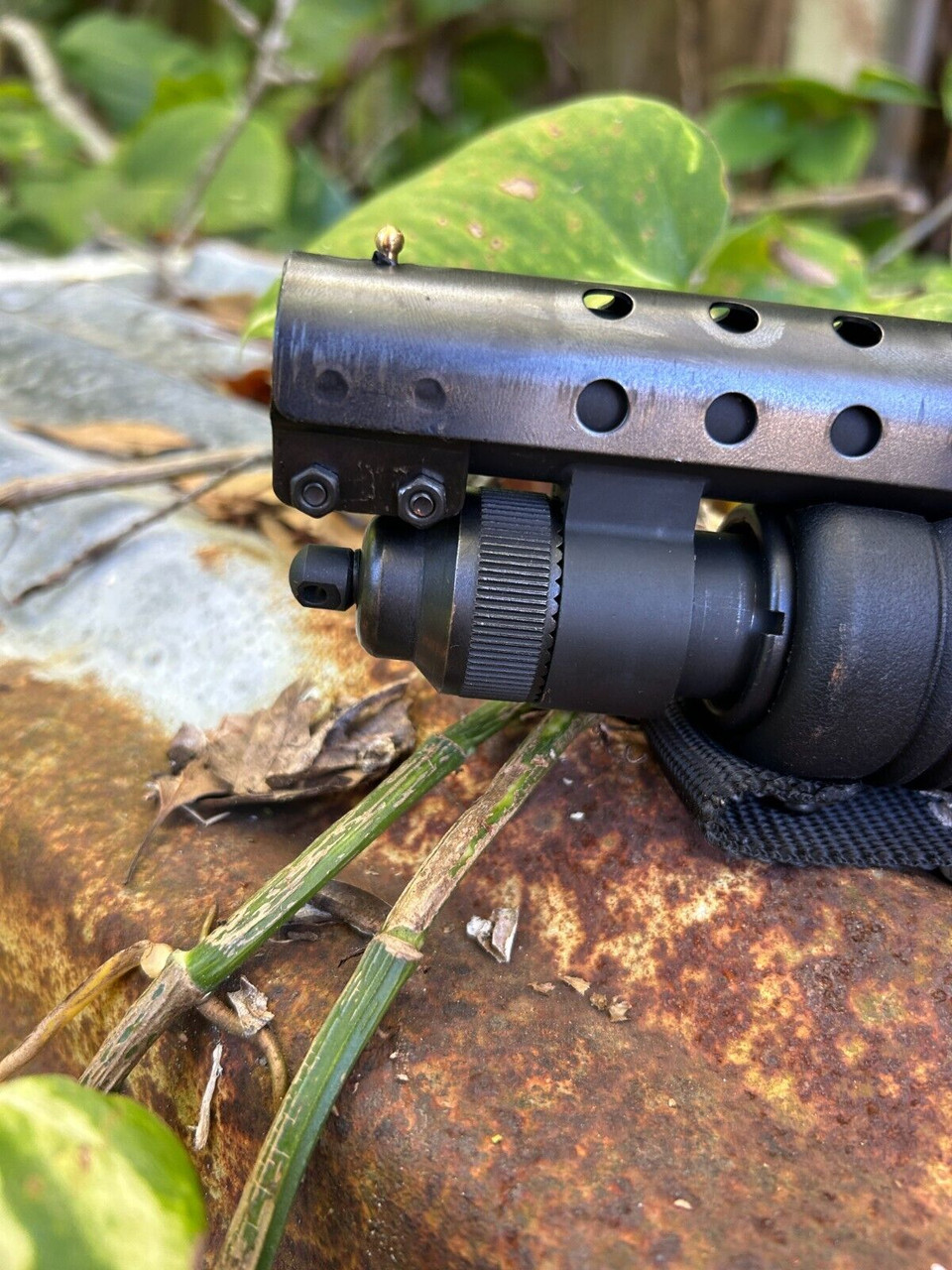 Mossberg SHOCKWAVE Steel HEAT SHIELD + JUMBO BEAD SIGHT 12 GA (CUSTOM ...