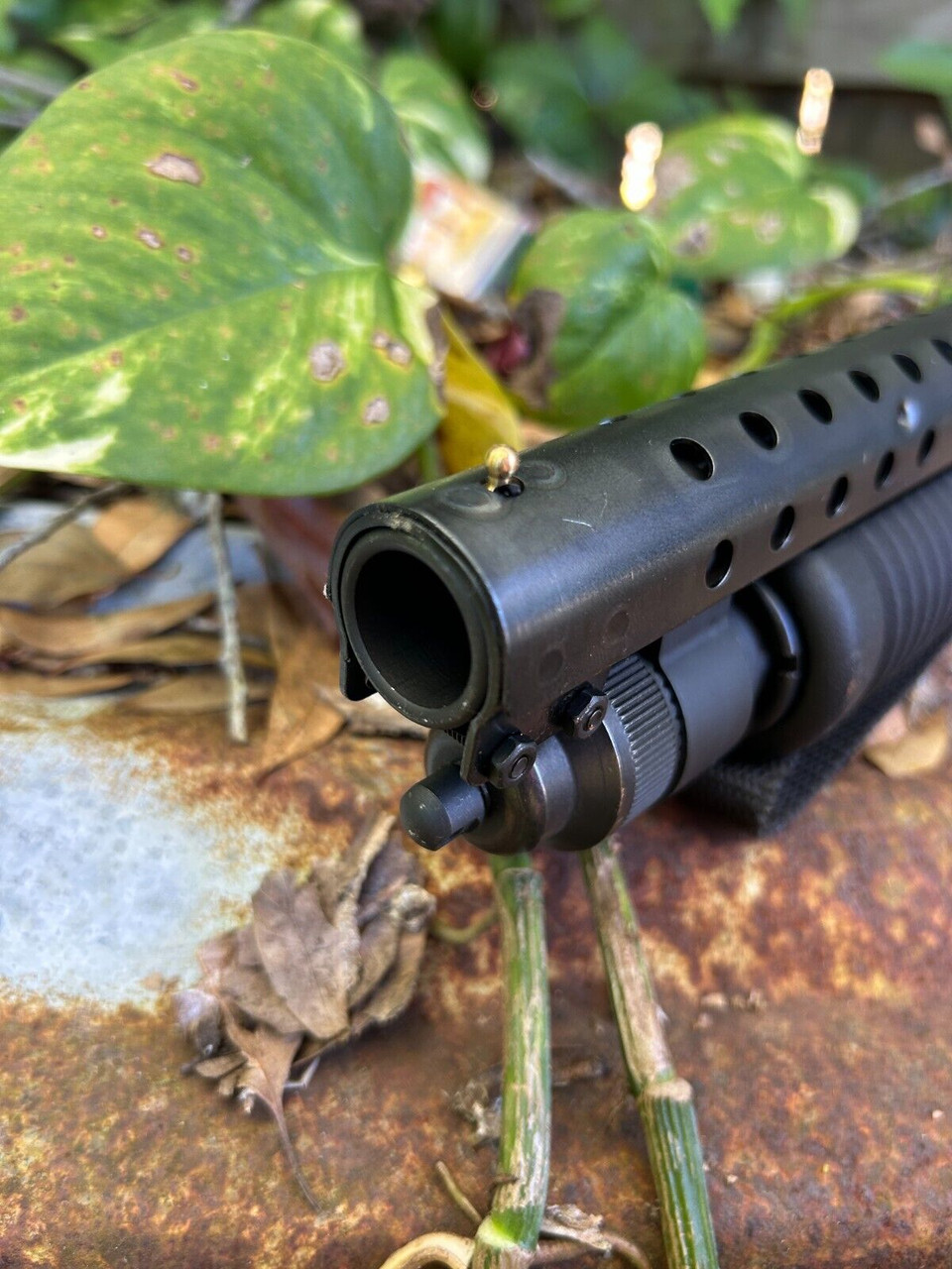 Mossberg SHOCKWAVE Steel HEAT SHIELD + JUMBO BEAD SIGHT 12 GA (CUSTOM ...