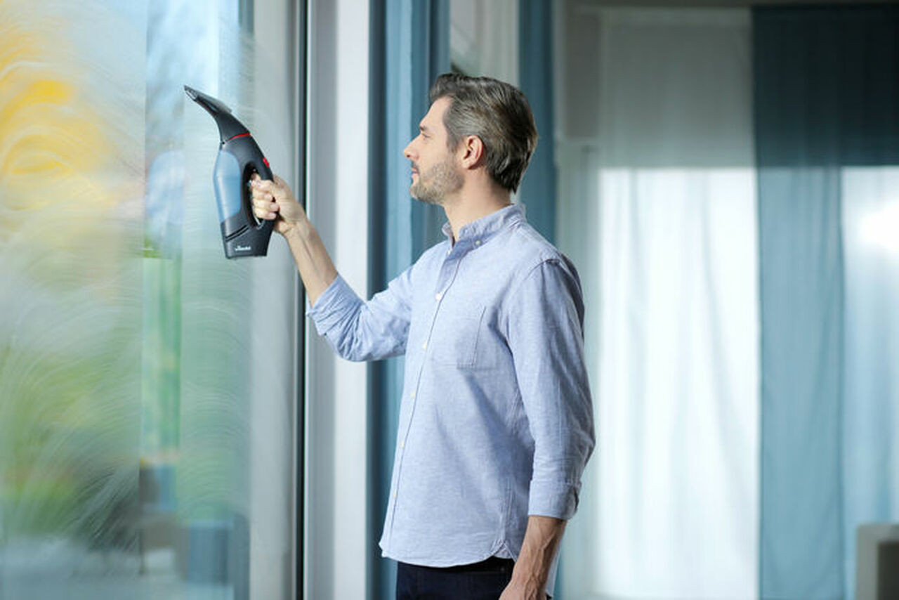 Vileda Windomatic Window Vacuum Cleaner - Cut Price Kitchens