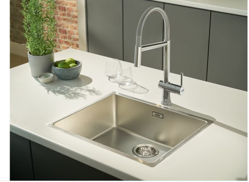 Franke Active Semi-Pro Spray Kitchen Mixer Tap | Chrome & Matt Black ...