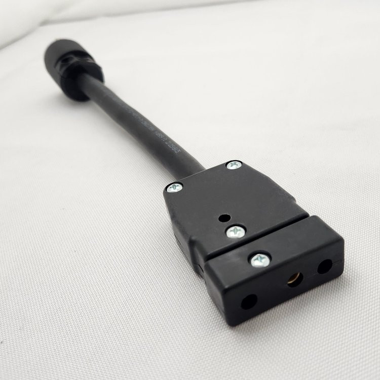 PlugsPlus 20A Female Stage Pin to 15A Male Straight Blade - GoKnight