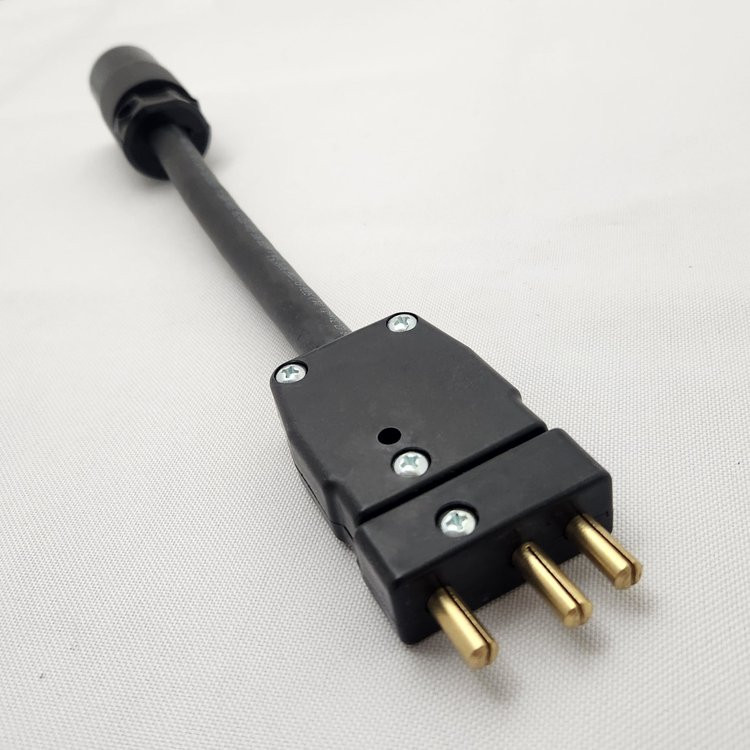 PlugsPlus 20A Female Straight Blade to 20A Male Stage Pin - GoKnight