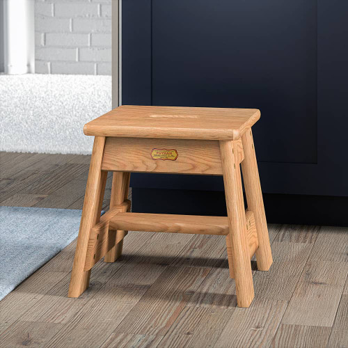 Putnam #29 Step Stool Red Oak