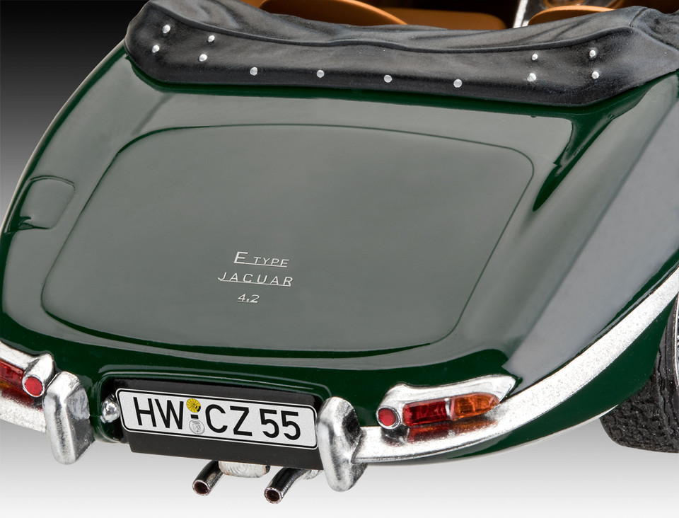 Revell 07687 1:24 Jaguar E-type roadster - Hobby Bounties