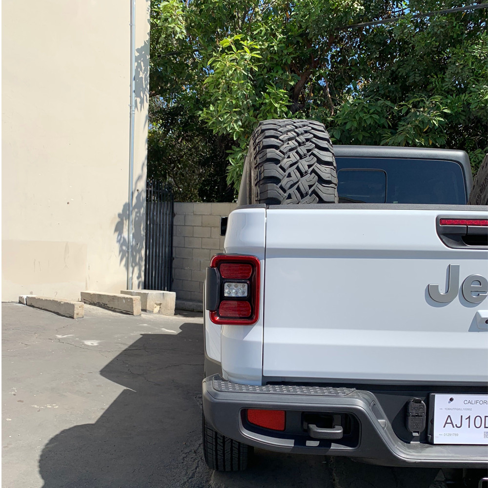 Wilco Offroad Flat Bed Mount Spare Tire Carrier