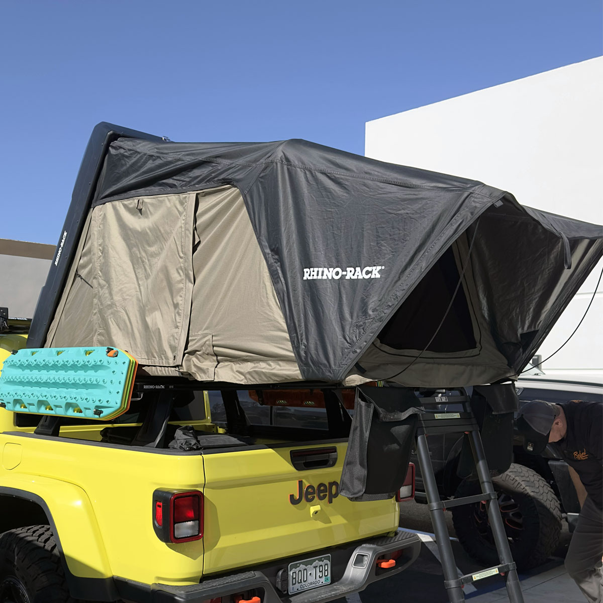 Rhino Rack Hardshell Rooftop Tent