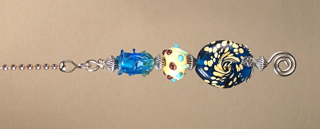 A Deep Blue Rose Fan Pull - Trace Ellements