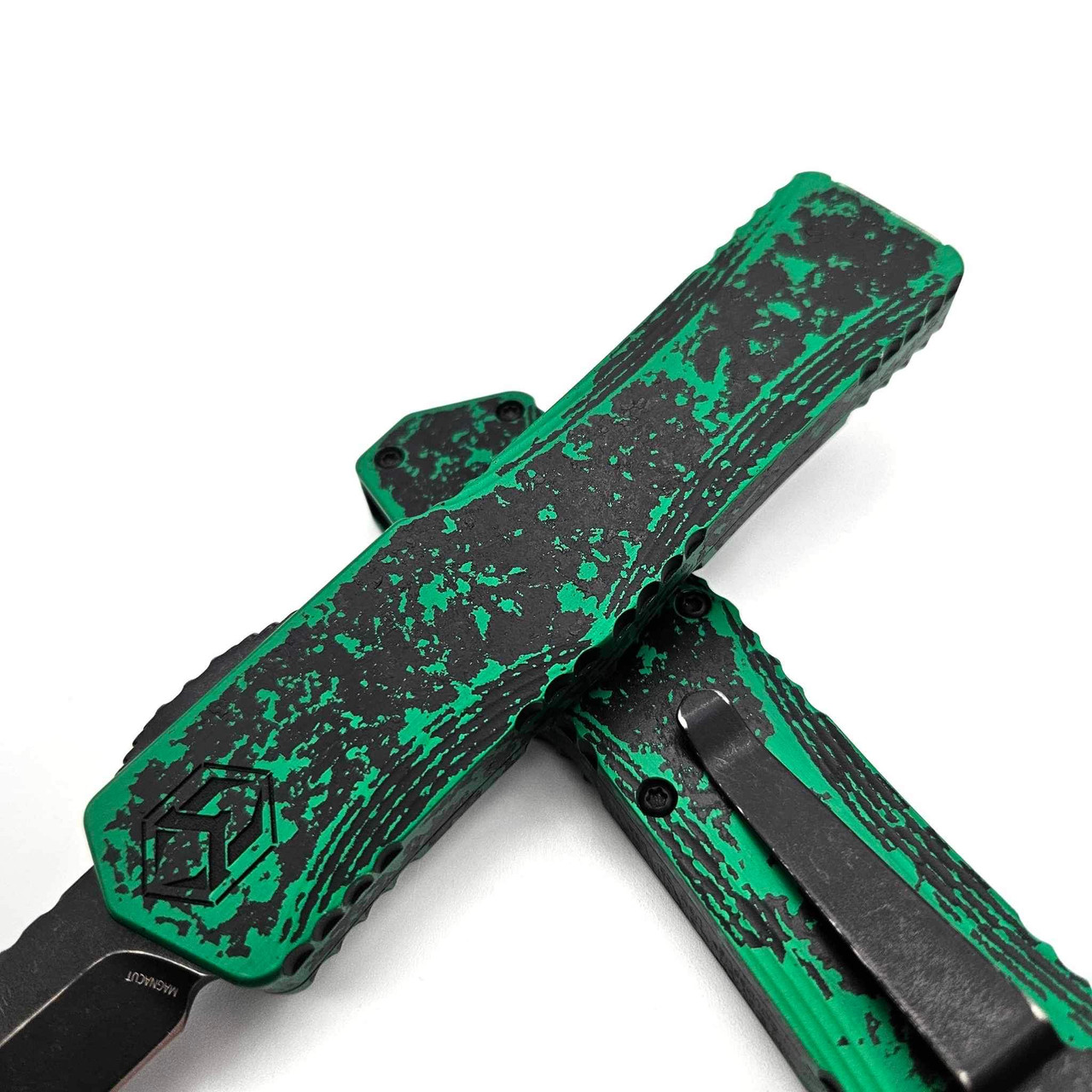 Heretic Knives USN 23 Show Special Colossus Recurve Battleworn Black Breakthrough Green