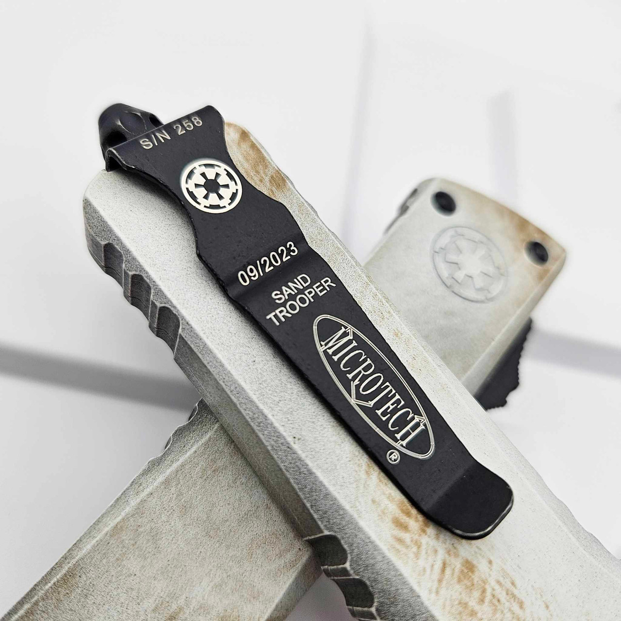 Microtech Combat Troodon 143S-1SAD Smooth Body Star Wars Sand Trooper ...