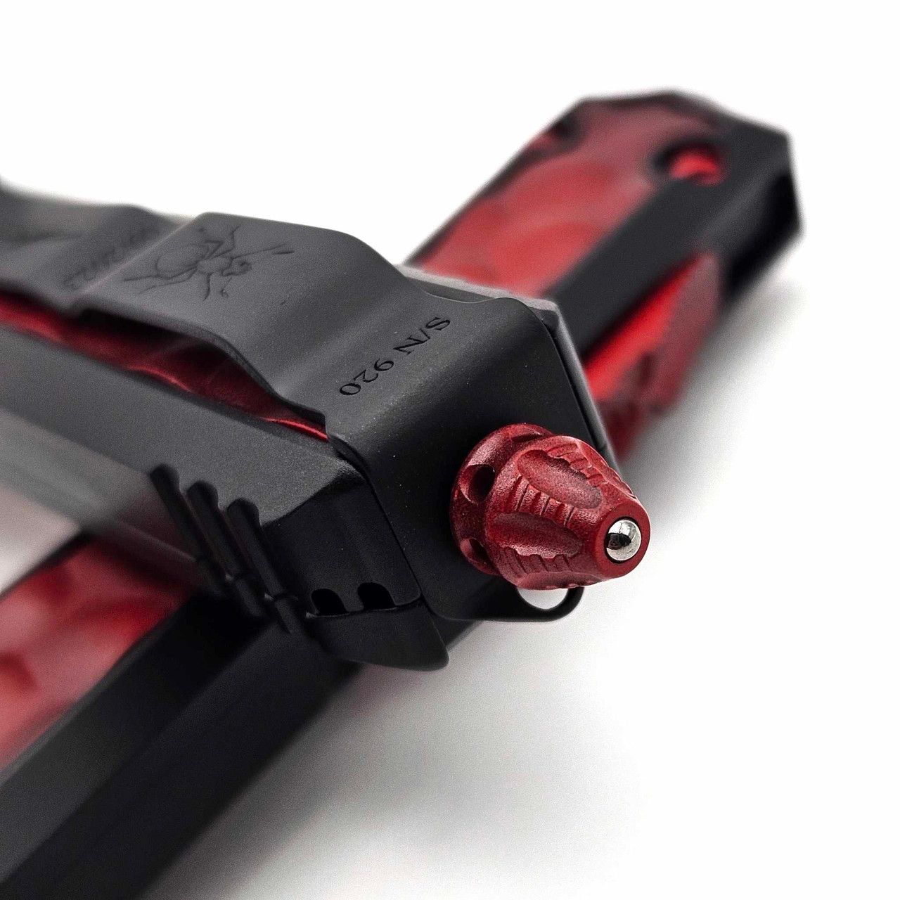 Microtech Makora 206 3biwrds Weathered Red Full Serrated Bubble Inlay