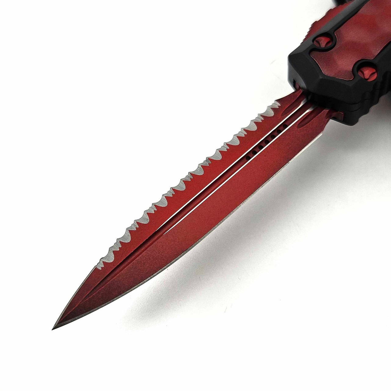 Microtech Makora 206 3biwrds Weathered Red Full Serrated Bubble Inlay