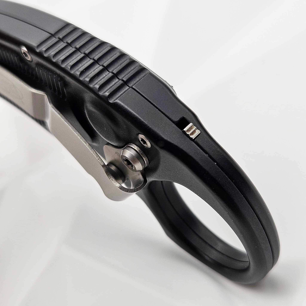 Microtech/Bastinelli Iconic Auto Karambit Stonewash w/Safety - Preowned ...