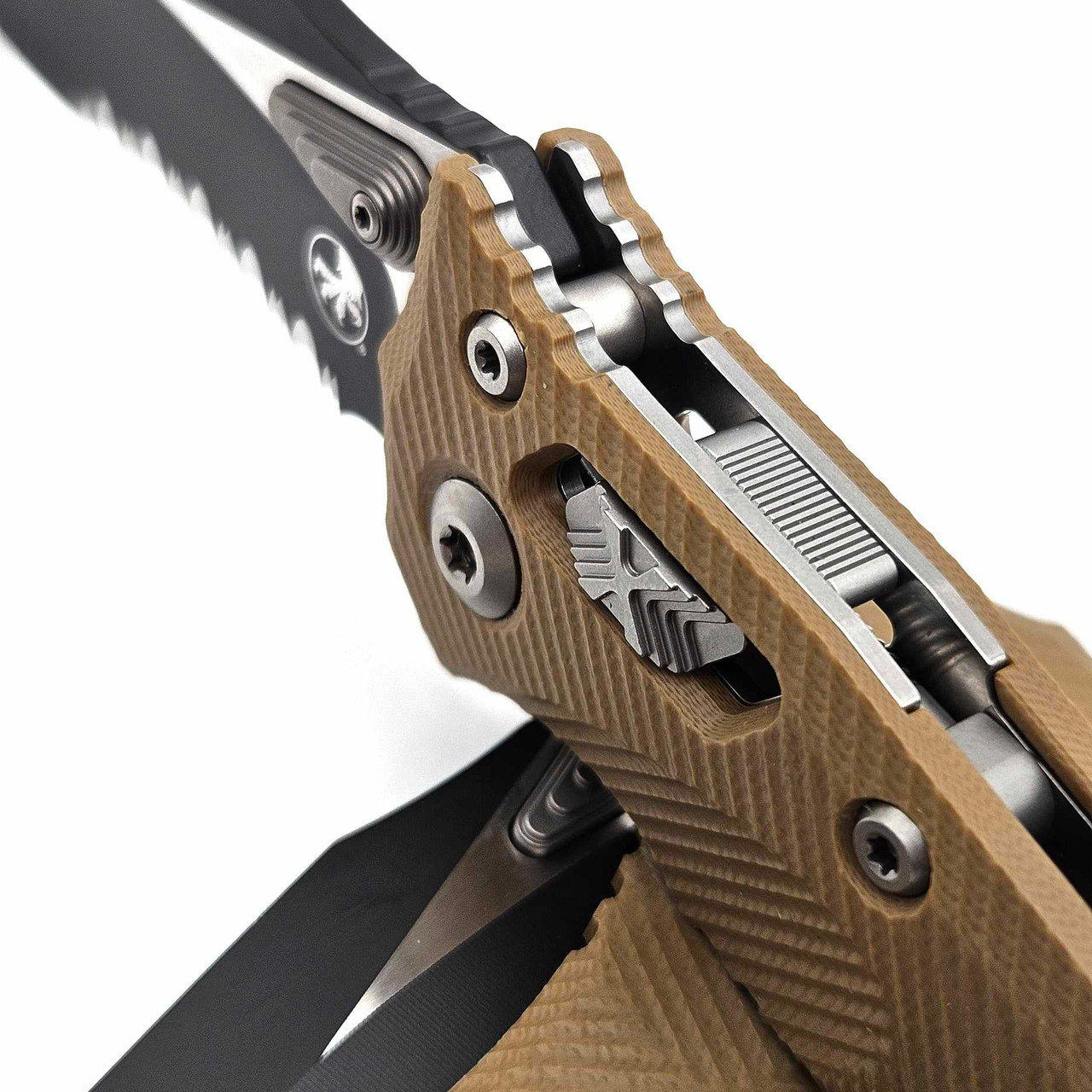 Microtech Amphibian Ram-Lok 137RL-2FLGTTA Fluted Tan G-10 Partial Serrated