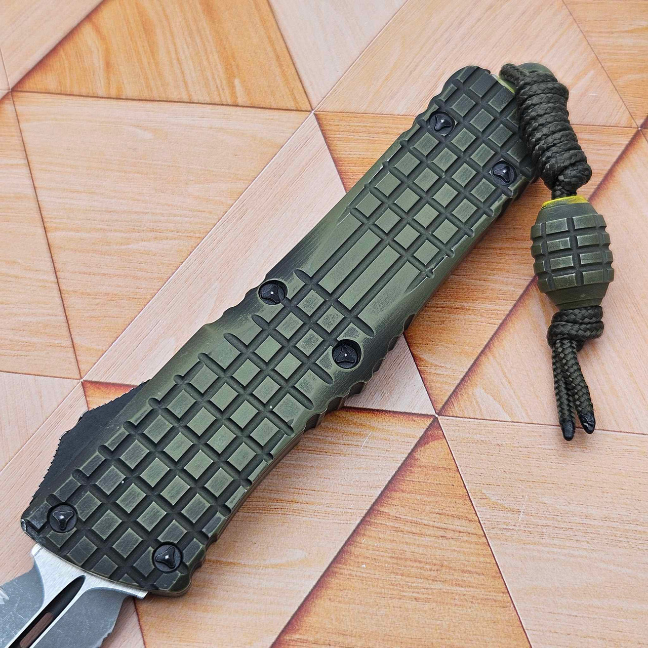 Microtech Combat Troodon D/E 142-DR12APFOGG Frag OFF Grenade Green ...
