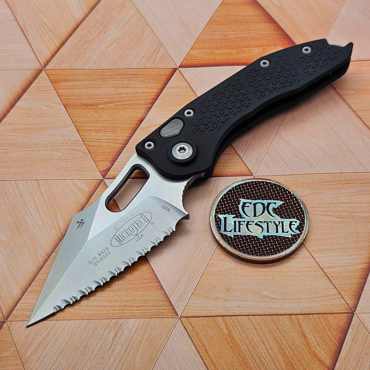 Microtech Borka Auto Stitch 169-12 Full Serrated Stonewash - Preowned