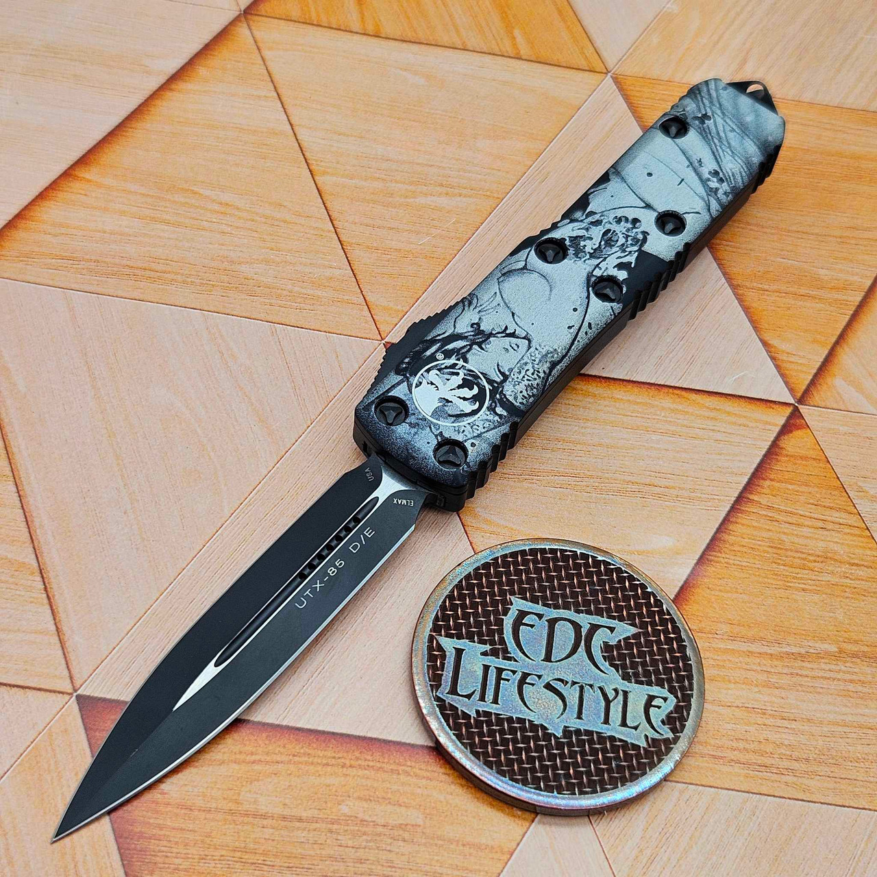 Microtech 232-1 UTX-85 D/E PVK Geisha Art - Preowned