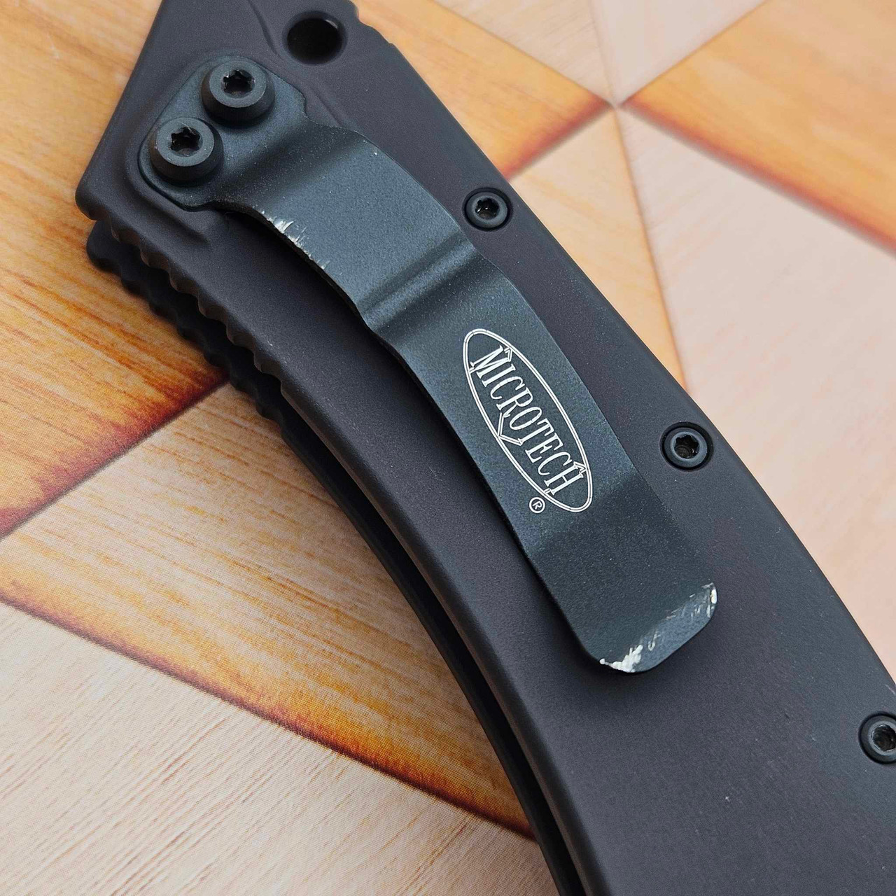 Microtech Hawk Auto 166-1T Tactical Black Standard S/N 173 - Pre-owned