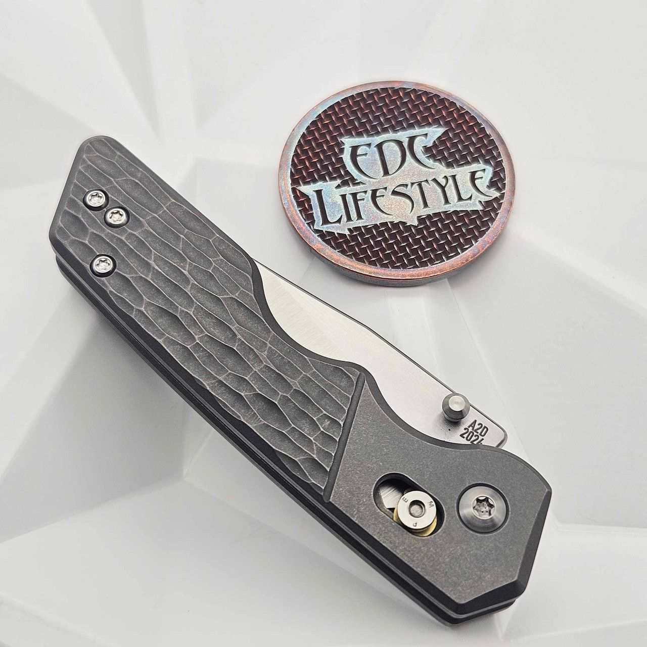 Attn 2 Detail Mk3 Medium Barlock Satin Magnacut Clip Point Rising Grind Jigged Ti - False ...