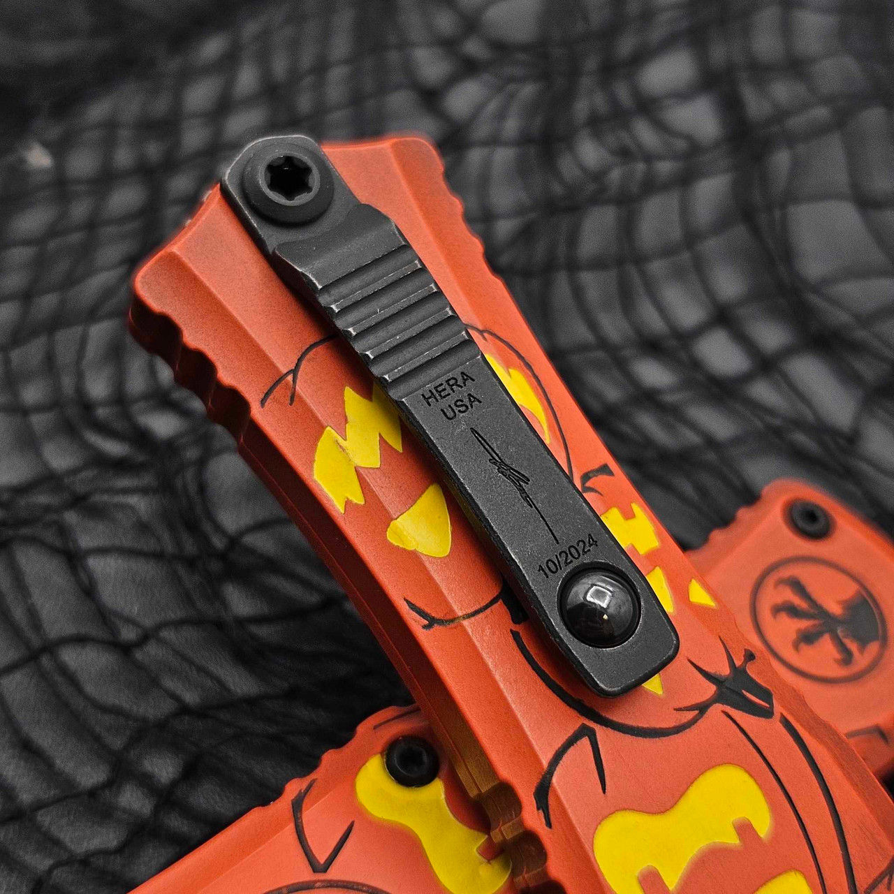 Microtech Hera II Mini D/E 2.95" Halloween Jack-o'-Lantern Pumpkin ...