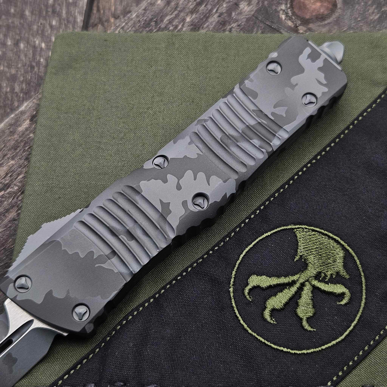 Microtech Knives 142-3UCS Full Serrated Double Edge Urban Camo - Serial ...