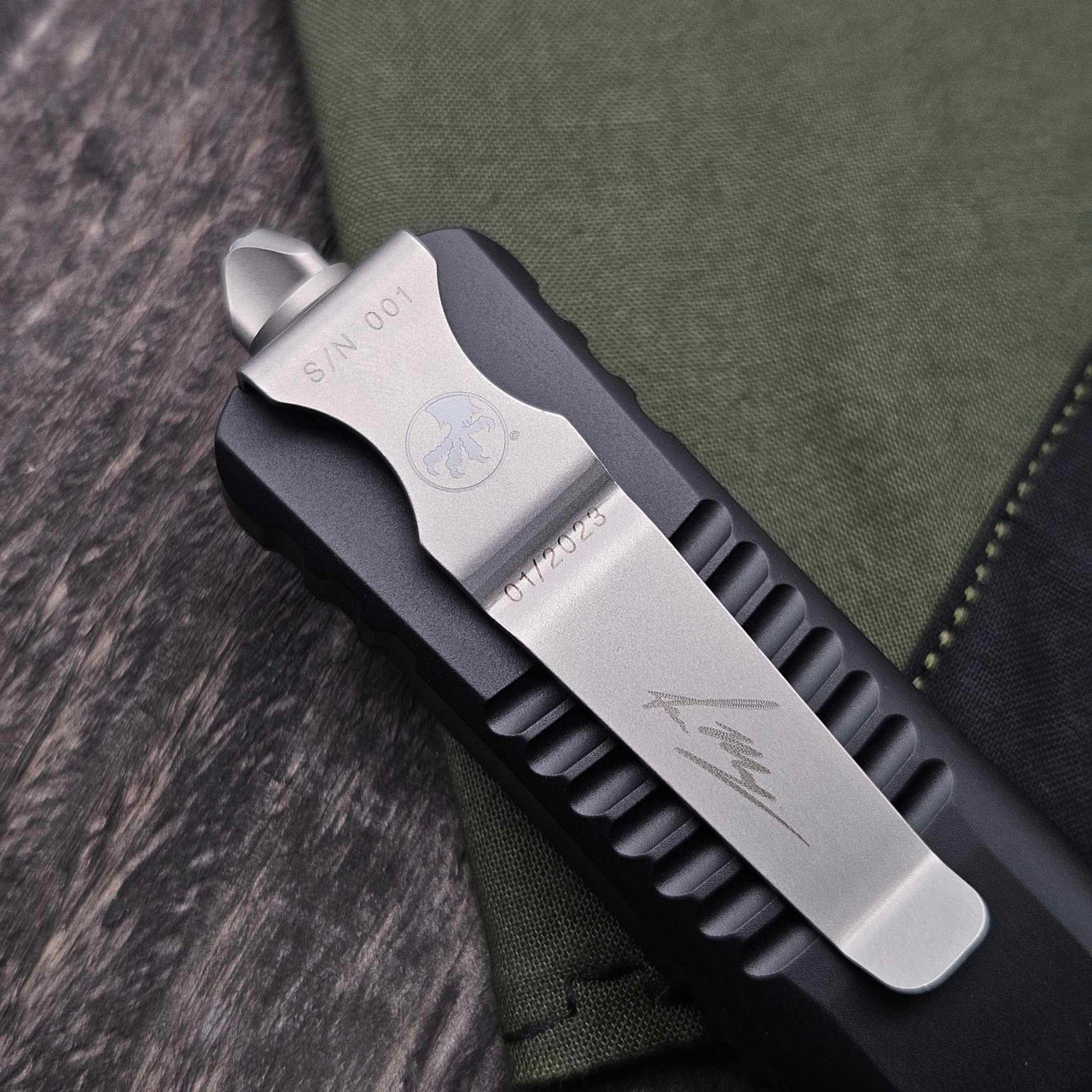 Microtech Knives 219R-10S Combat Troodon Hellhound Razor Stonewash ...