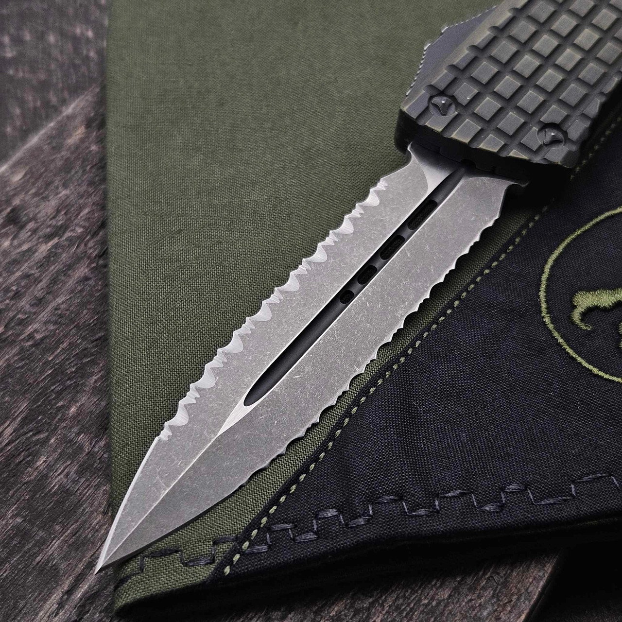 Microtech Knives 142-DR12APFOGG Combat Troodon Double Edge Frag Off ...