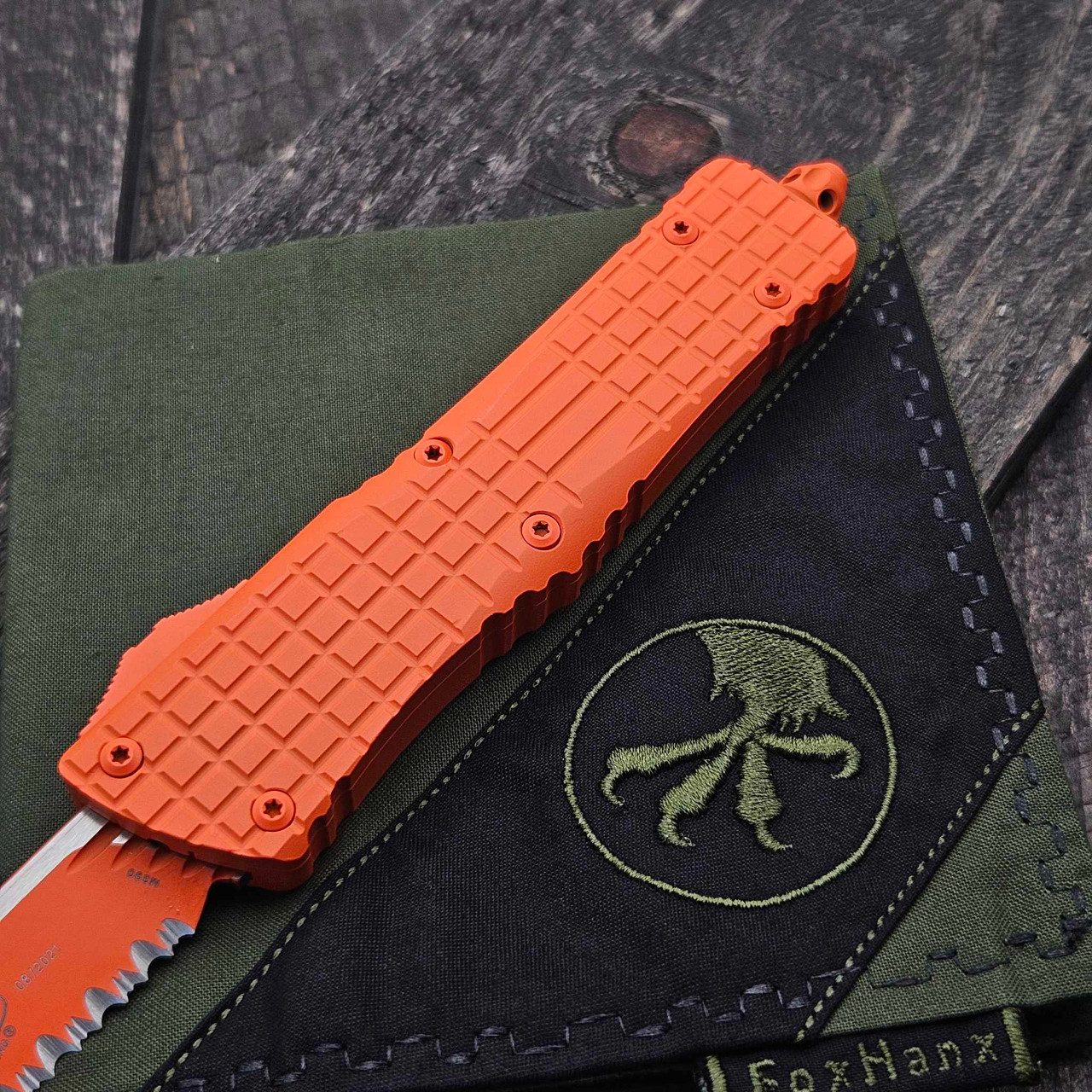 Microtech Knives Combat Troodon Frag HS Rescue Orange Full Serrated 601 ...