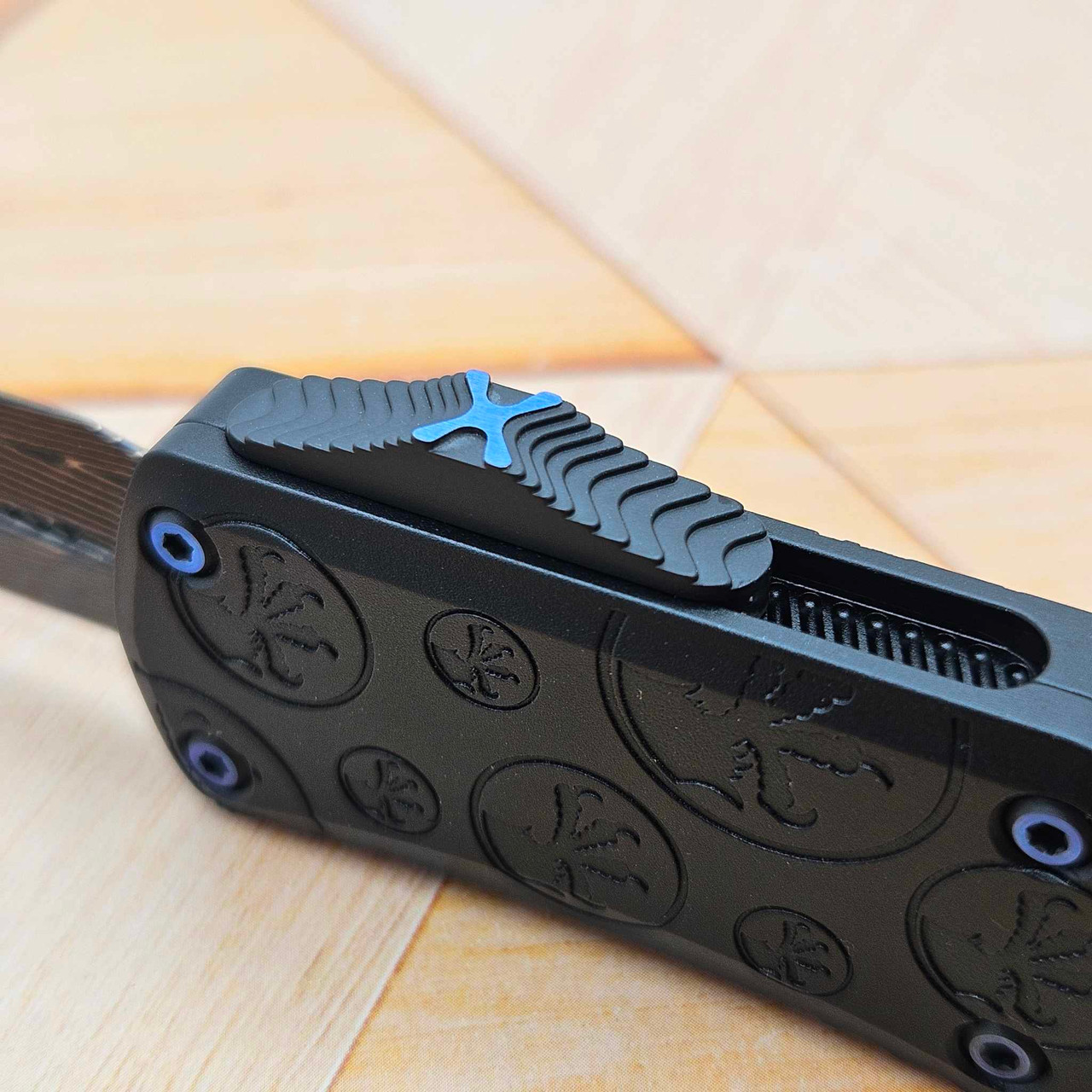 Microtech Mini Hera II 1702M-16MS1 D/E Signature Series Claw Burst Deep ...