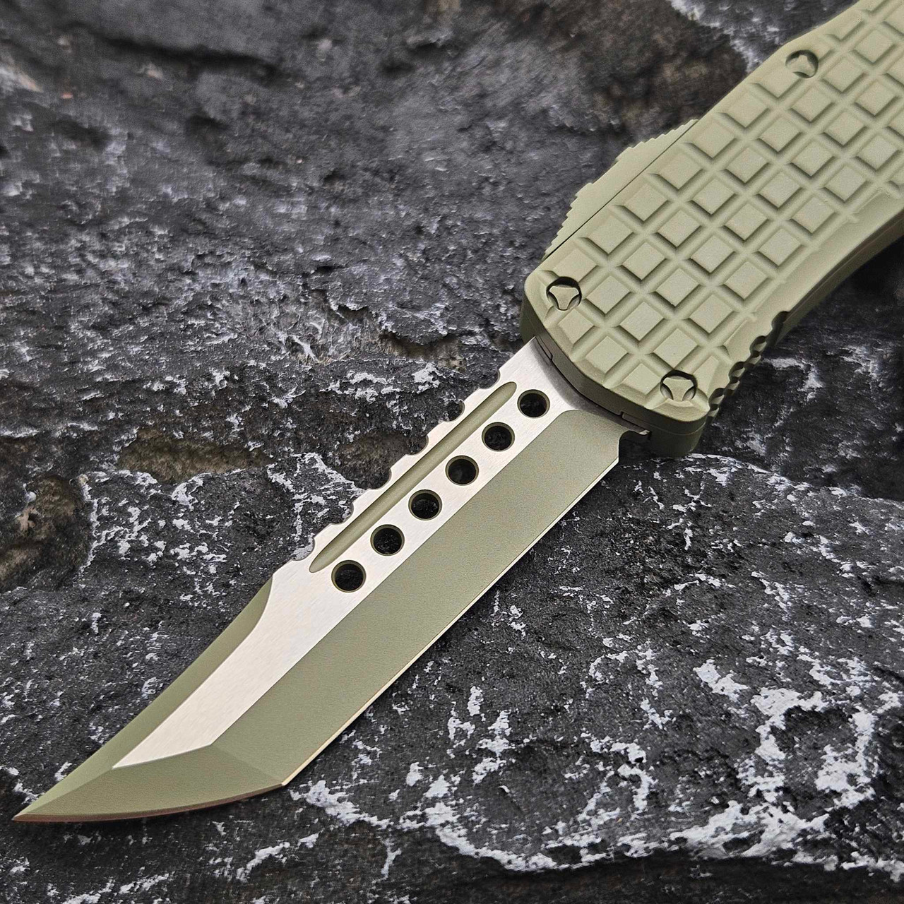 Microtech 919-1FRCFTS Hera Hellhound Frag Cerakote Forest Green