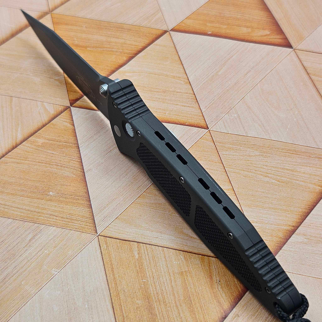 Microtech SMicrotech Socom Double Action Black Blade Plain 4" 154CM Blade