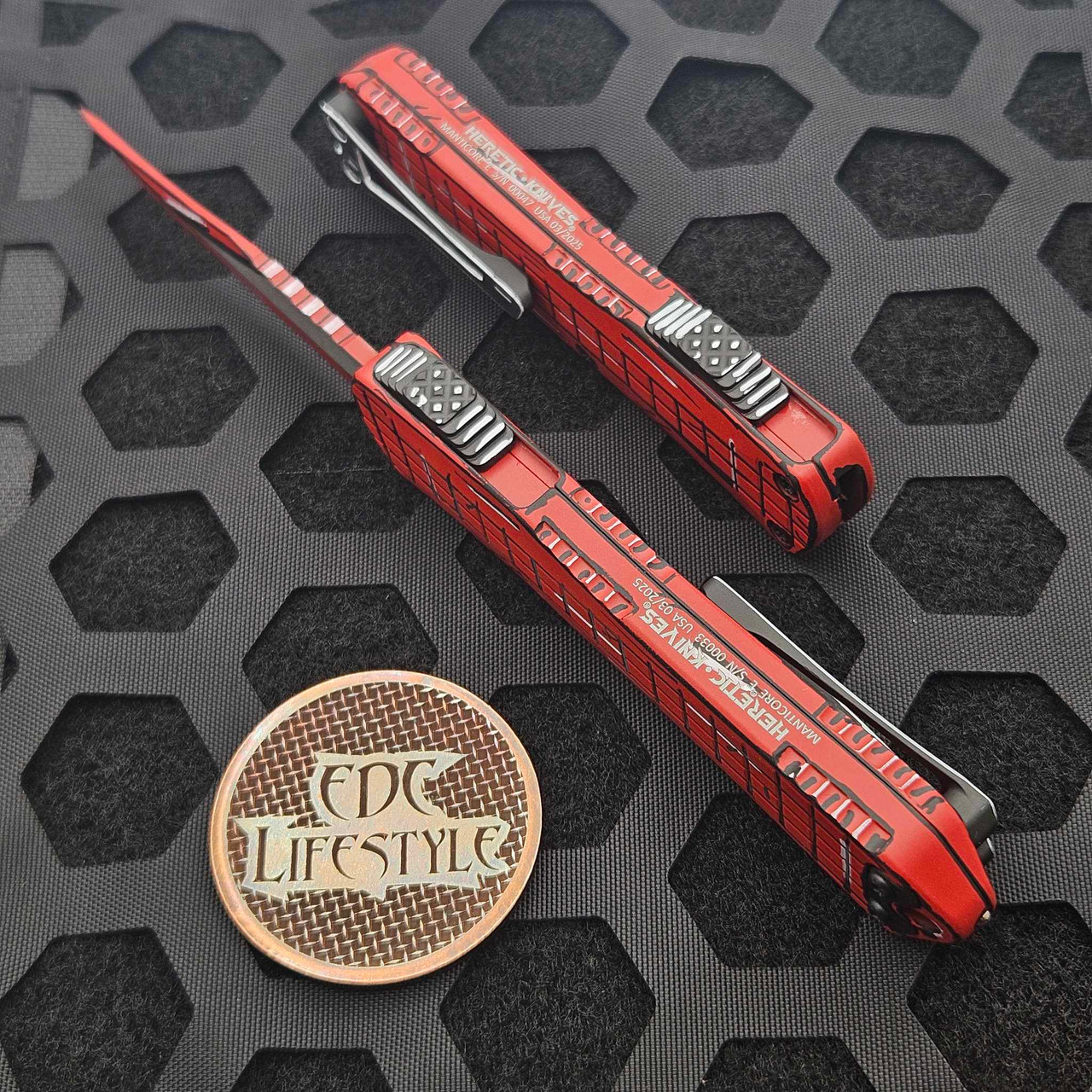 Heretic Manticore E Grenade Frag Grip 3.19" Bowie Red CEL Shading H026BF-CS-RD