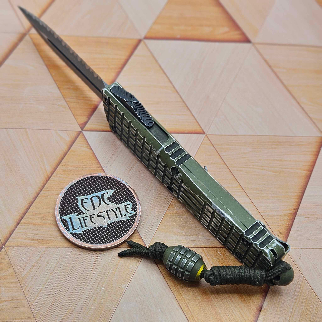 Microtech Combat Troodon D/E 142-DR12APFOGG Frag OFF Grenade Green ...