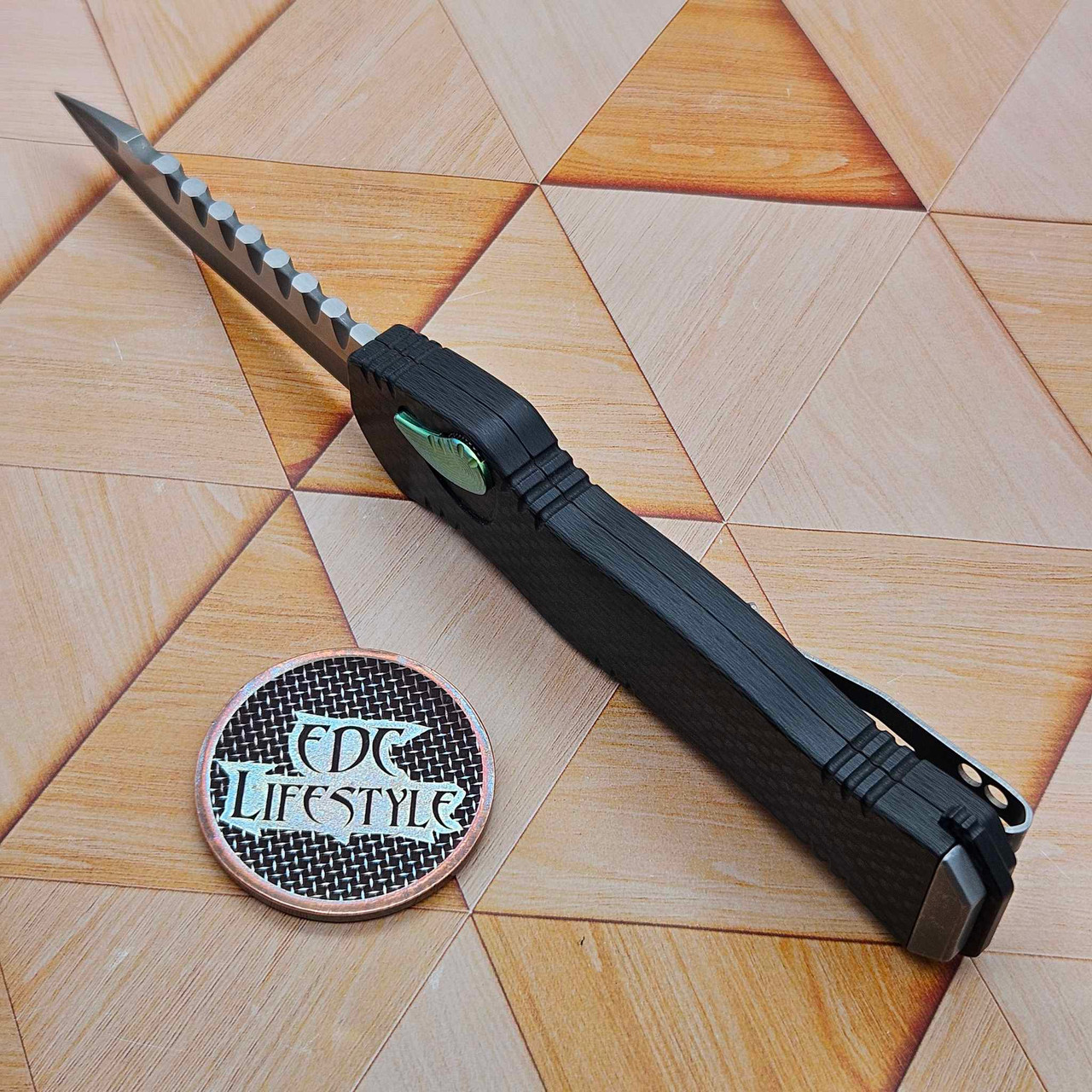 Heretic Hydra Single Action Battleworn S/E CPM-154 Carbon Fiber Green ...