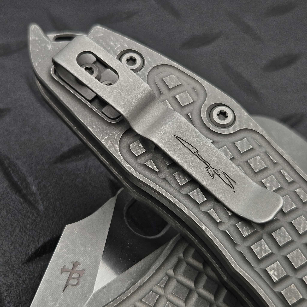 Microtech Stitch Ram-Lok 169RL-10APFRMS1 Titanium Frag Apocalyptic