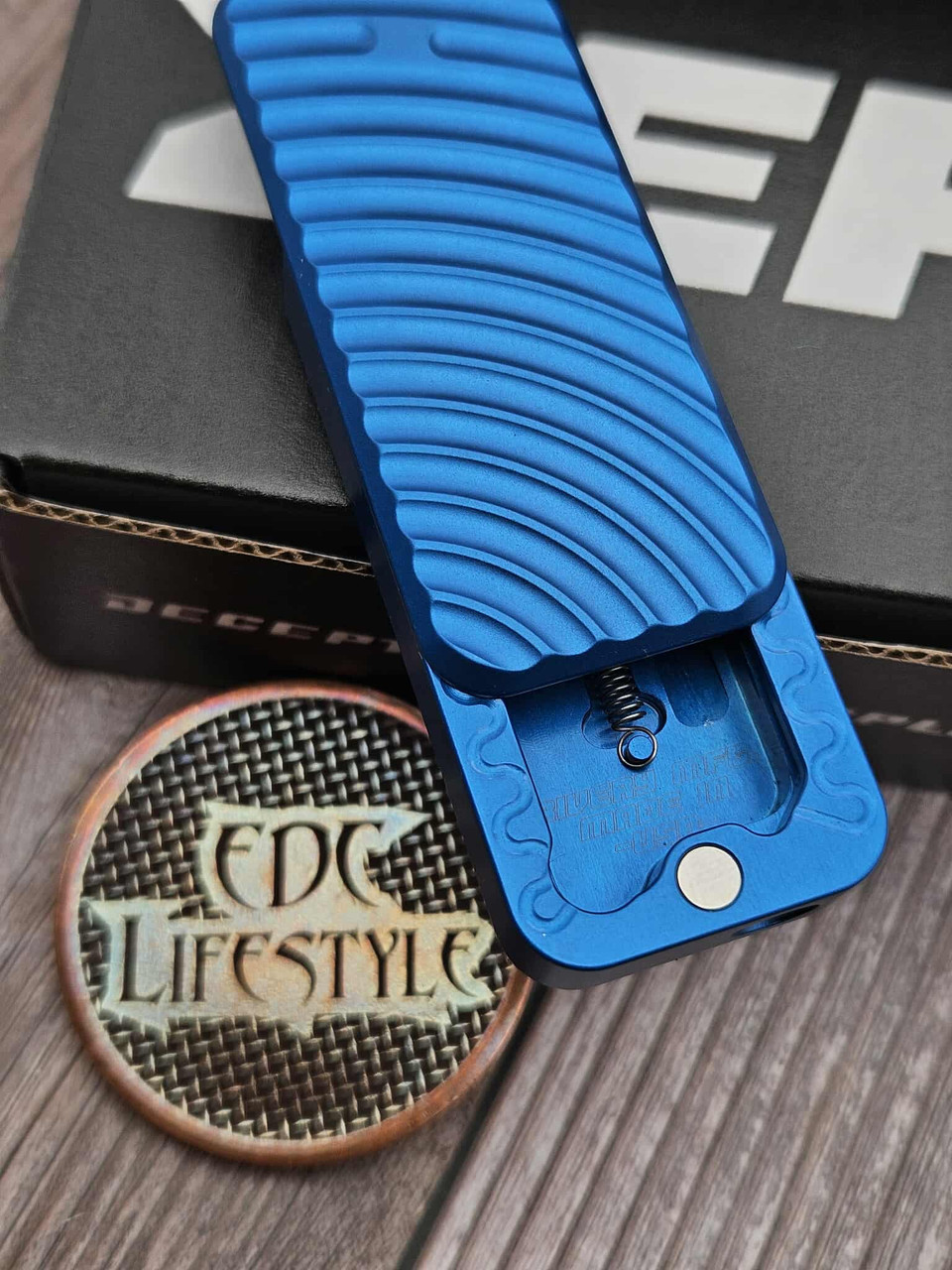 Rivery Zero Original Blue Aluminum CadLabCNC Razor Blade OTF w/Lanyard Hole