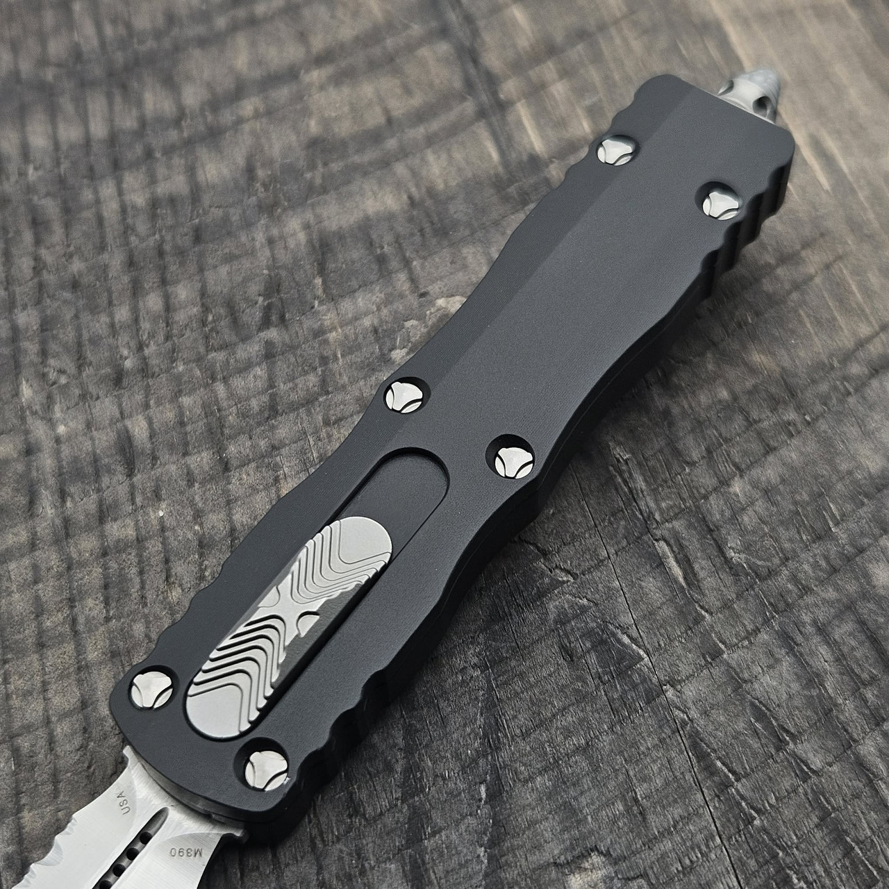 Microtech 225-6 Dirac D/E Black Satin Full Serrated Grenade S/N 21525
