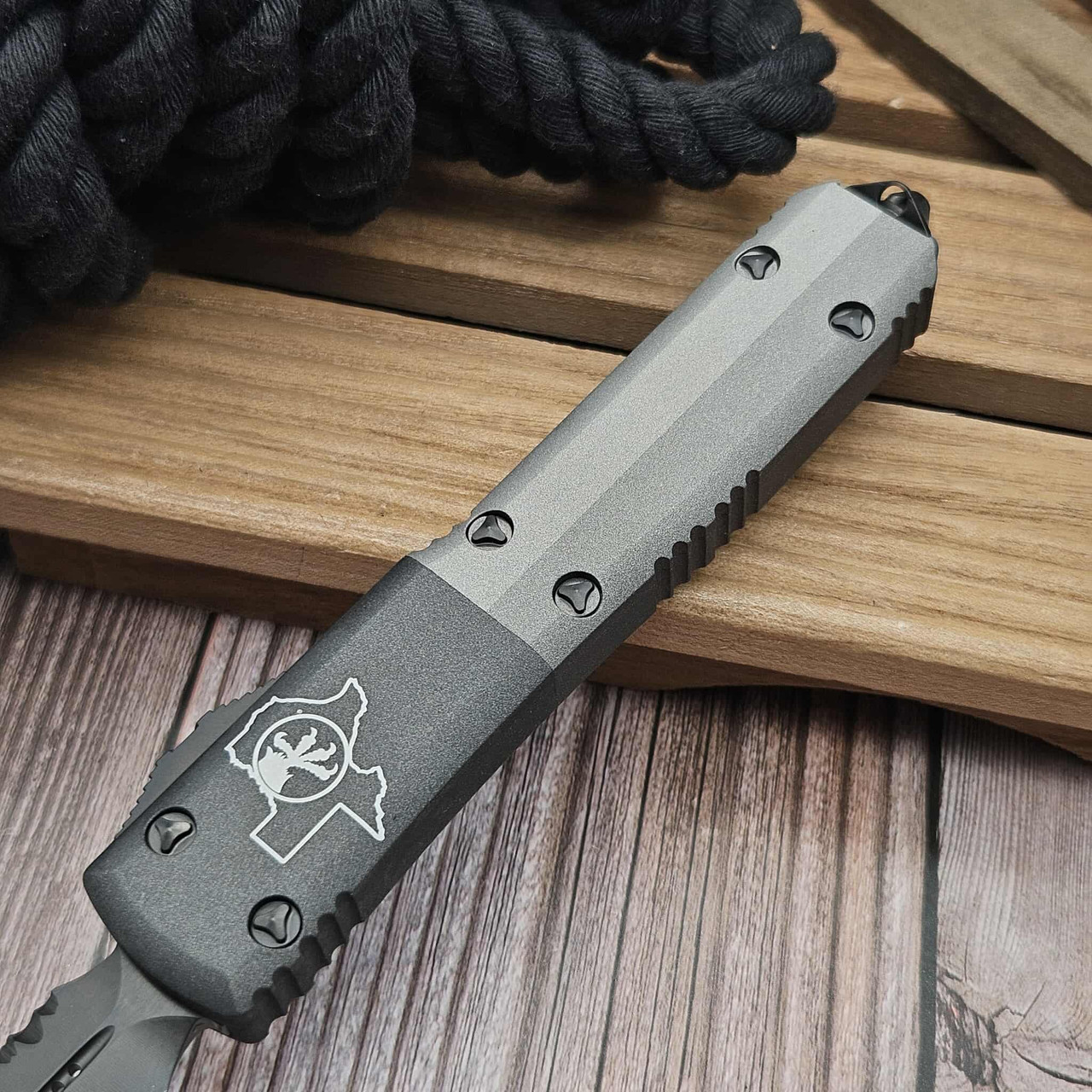 Microtech Ultratech 122-3DLCTX D/E DLC Full Serrated Blade Show Texas 2022